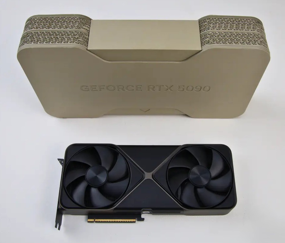 NVIDIA GEFORCE RTX 5090 32GB GDDR7 FOUNDER EDITION
